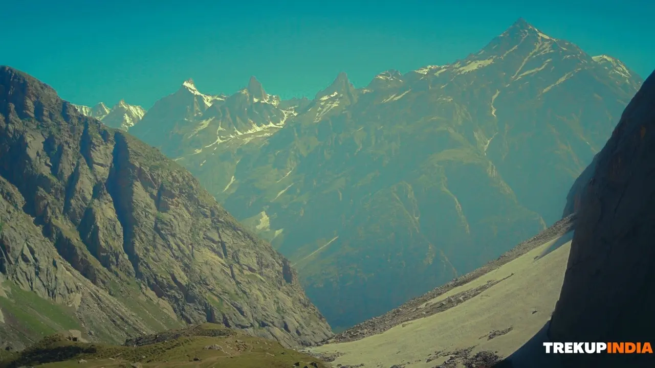 Explore the Best of Hampta Pass Trek – Stunning Views & More