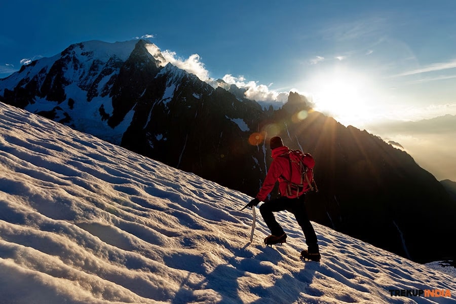 Sar Pass Trek: Detailed Itinerary, Cost & Route | Trekup India