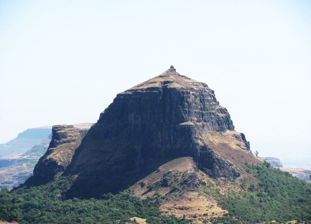 Markandeya Fort Trek: Serene Beauty of Maharashtra's Fort